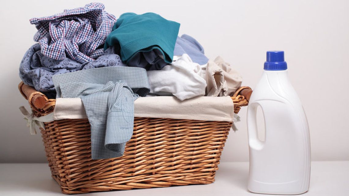 Kun je donkere of bonte was ook met wit wasmiddel wassen? Is het ...