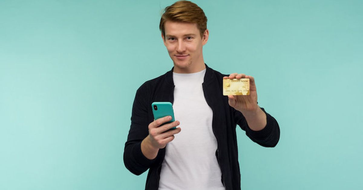 AFM ontvangt tips: 'Tientallen consumenten hebben veel geld verloren ...