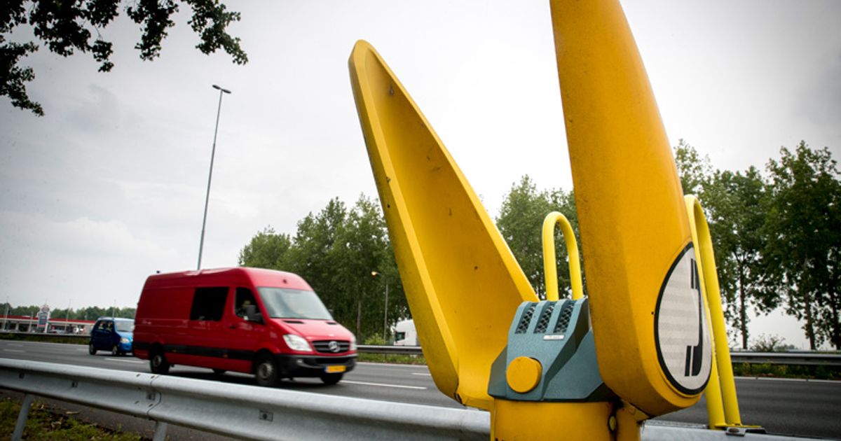 Gele praatpaal langs snelweg verdwijnt | Radar