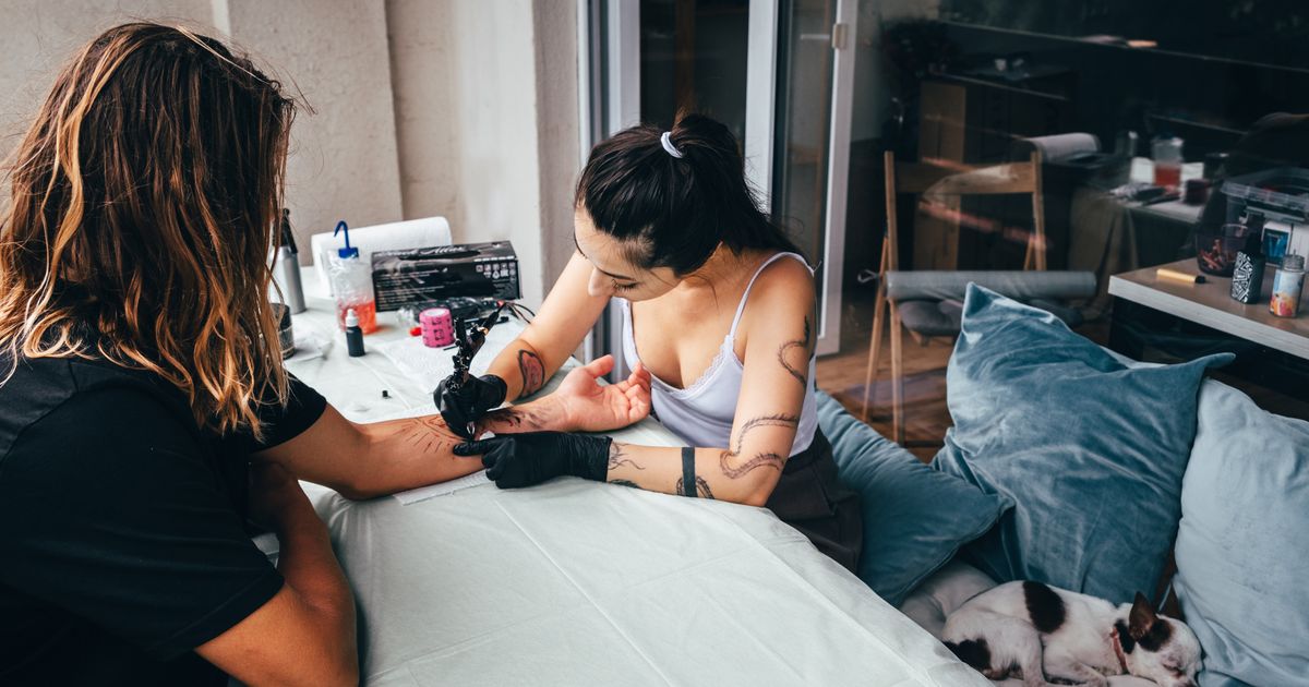 Tattoo zetten: wat zijn de gezondheidsrisico’s? | Radar - het ... Tattoo zetten: wat zijn de gezondheidsrisico’s? | Radar - het ...