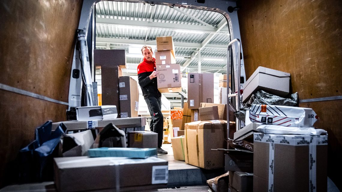 Een pakket terugsturen met beschadigde verpakking, mag dit? - Radar ...