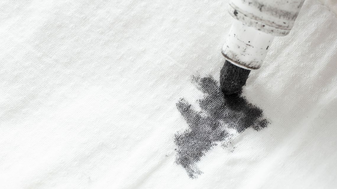 Watervaste stift op je kleding? Zo krijg je het weg - Radar - het ...