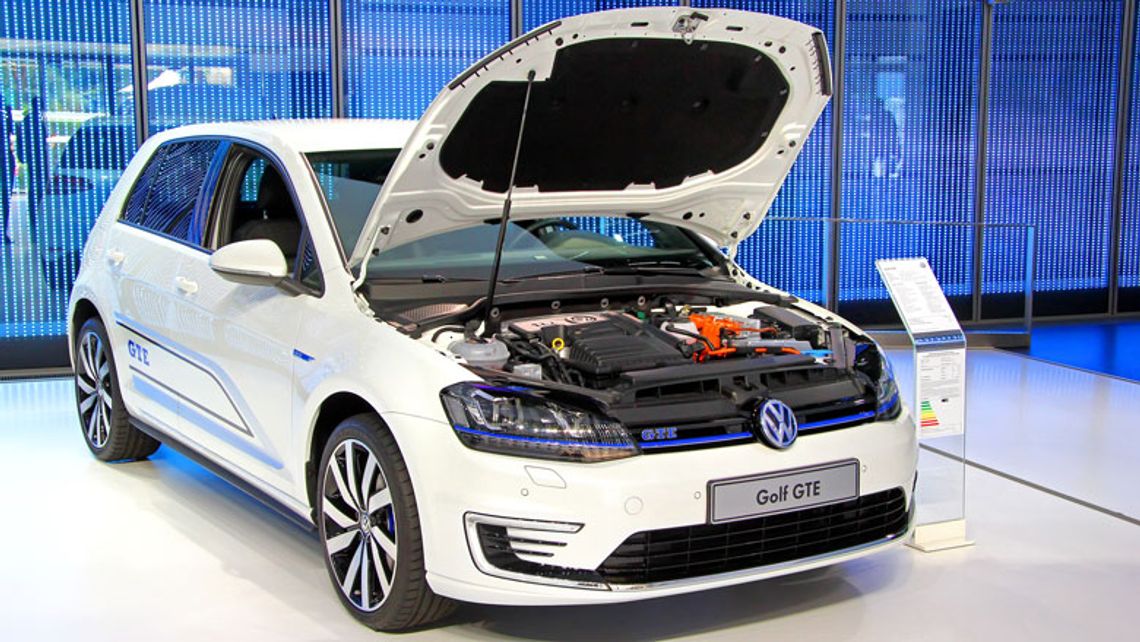Onderzoekers hacken via internet auto's van Volkswagen en Audi - Radar ...