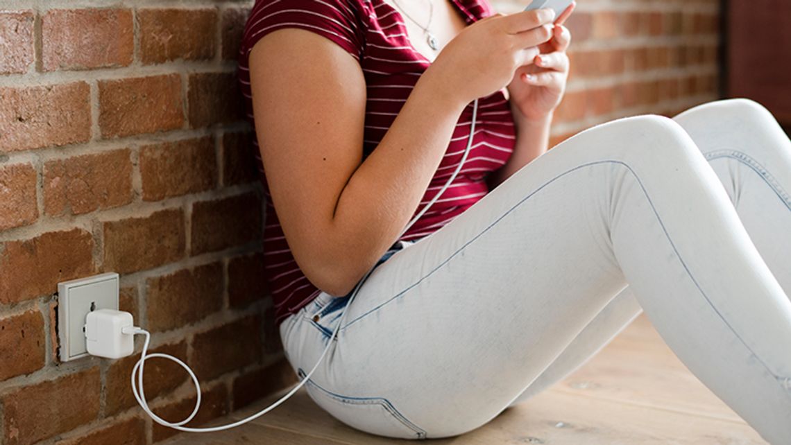 Is een snellader schadelijk voor je telefoon? - Radar - het ...